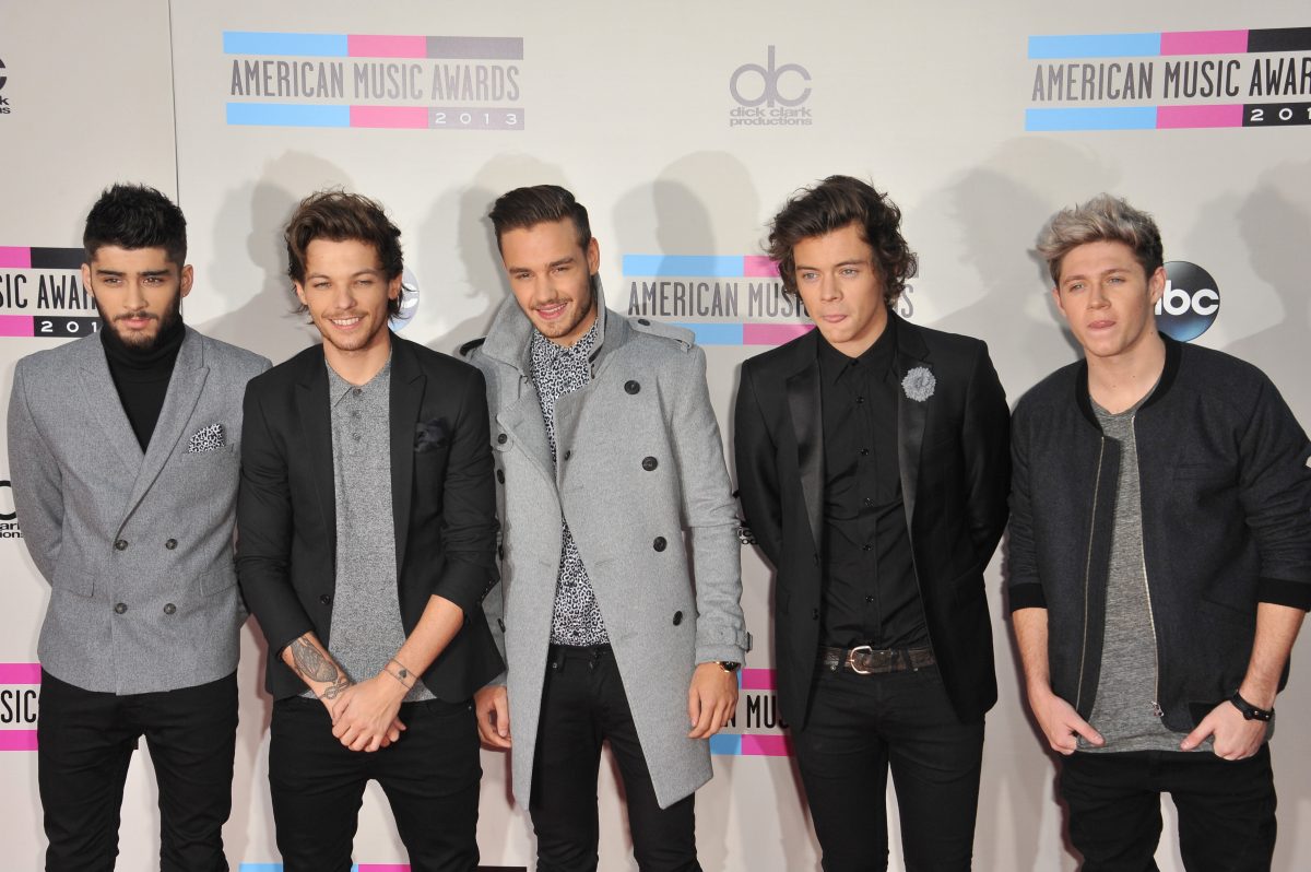Dansk modell hånd i hånd med One Direction-stjerne