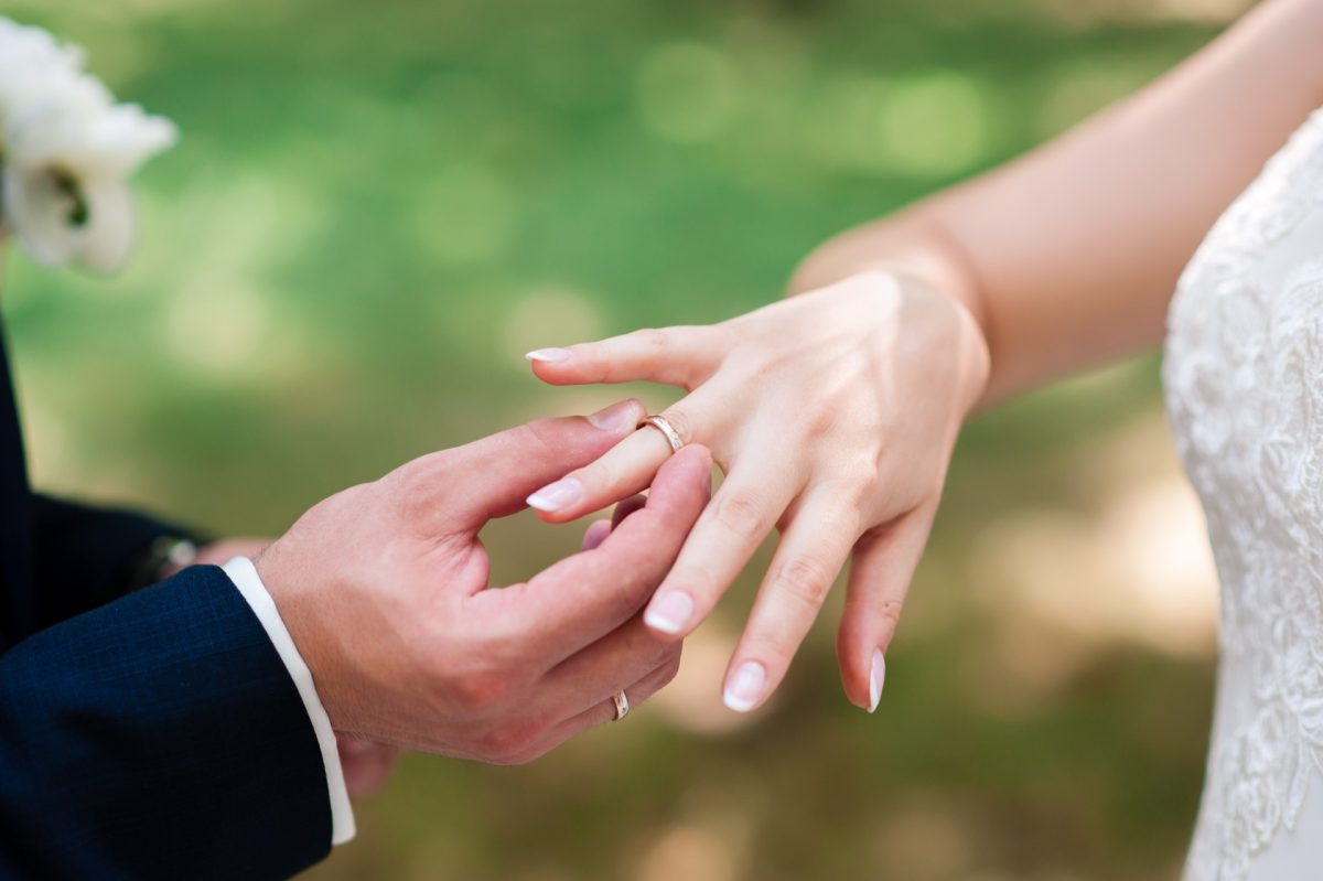 Overrasker fansen: Karpe-Chirag har giftet seg